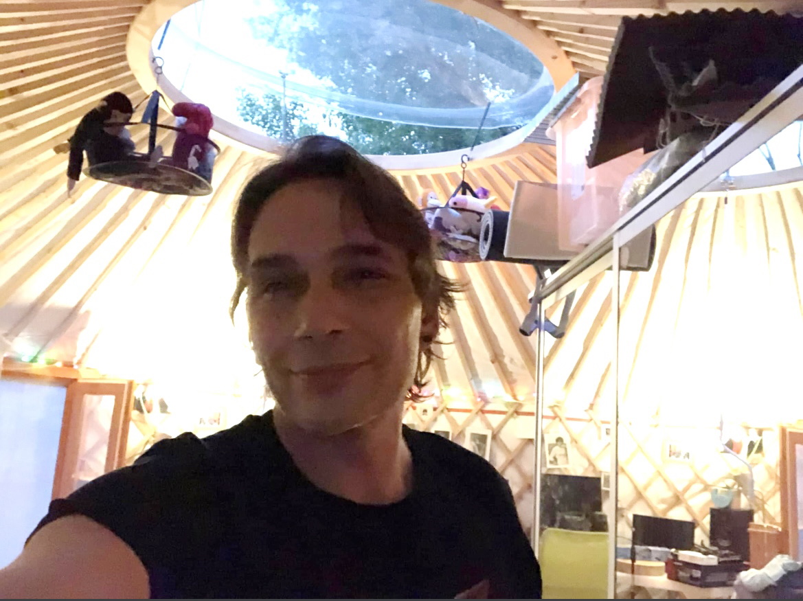 Hová tűnt Mester Tamás? Meglepő helyen él most az egykor ünnepelt ...