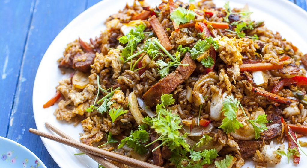 A legegyszerűbb pikáns vacsoraötlet: Ázsiai sült rizs – Recept
