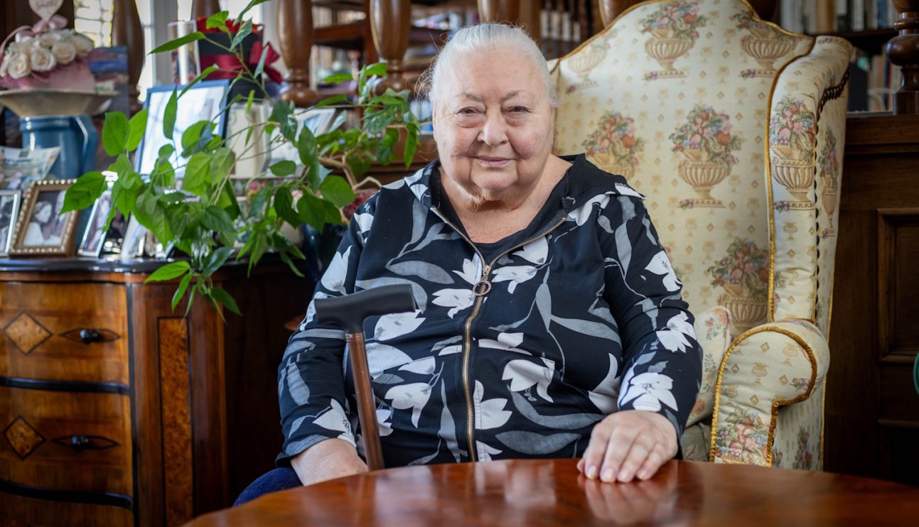 Fájdalmak gyötrik, mégis játszik: 80 lesz Molnár Piroska